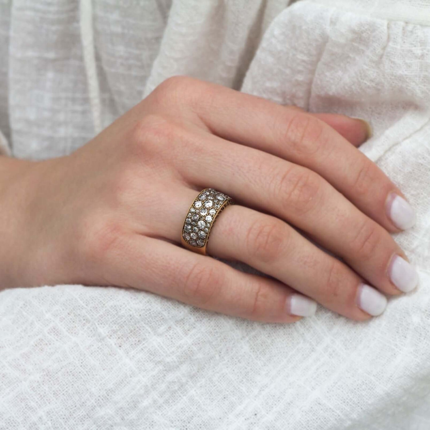 COBBLESTONE BAND | SINGLE STONE